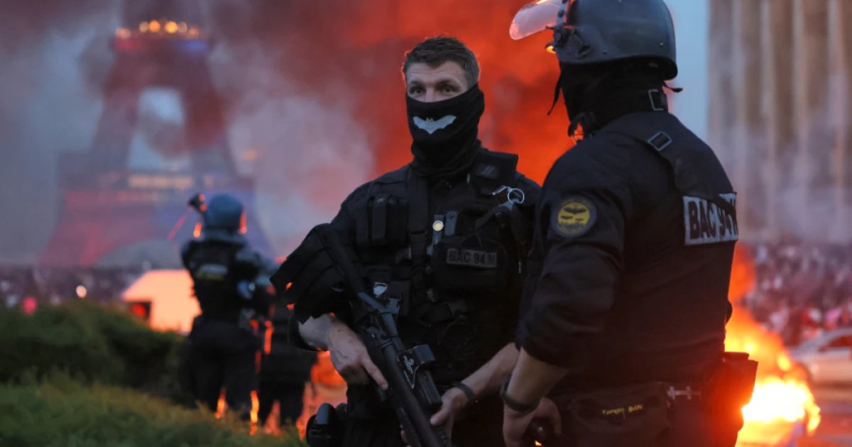 Беспорядки в Париже после победы ПСЖ в Лиге чемпионов: 45 за